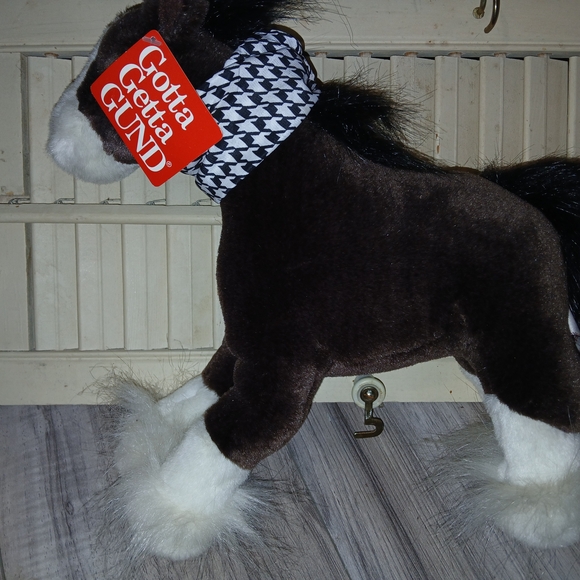 Gund | Other | Vintage Gund Dale The Clydesdale Horse | Poshmark